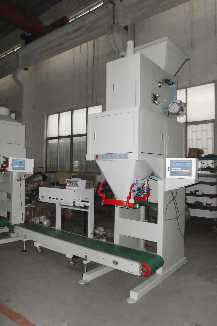 High Tech Computer Quantitative Wood Pellet Bagger , Pneumatic ...