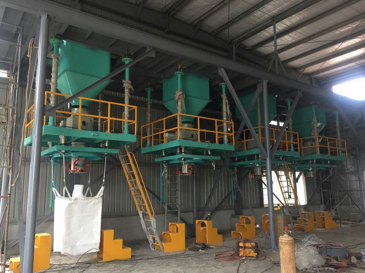 Jumbo FIBC Bag Filling Machine With CE Approval 380v / 220v 50HZ